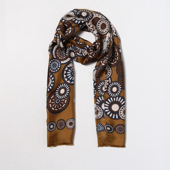 MaxMara | Accessories | S Max Mara Labelcut Stole Scarf In Printed Silk ...